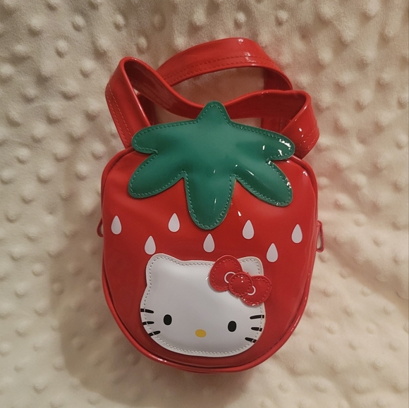 Hello Kitty | Bags | Rare Vintage Sanrio Red Hello Kitty Strawberry ...